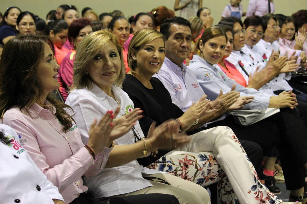 Escándalo trae de vuelta a esposa de Almaraz
