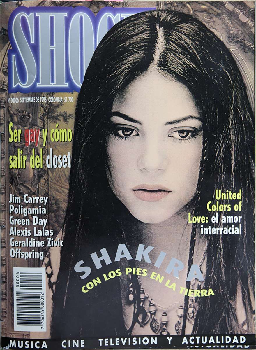 En las meras reumas: Cumple 25 años pies descalzos de Shakira
