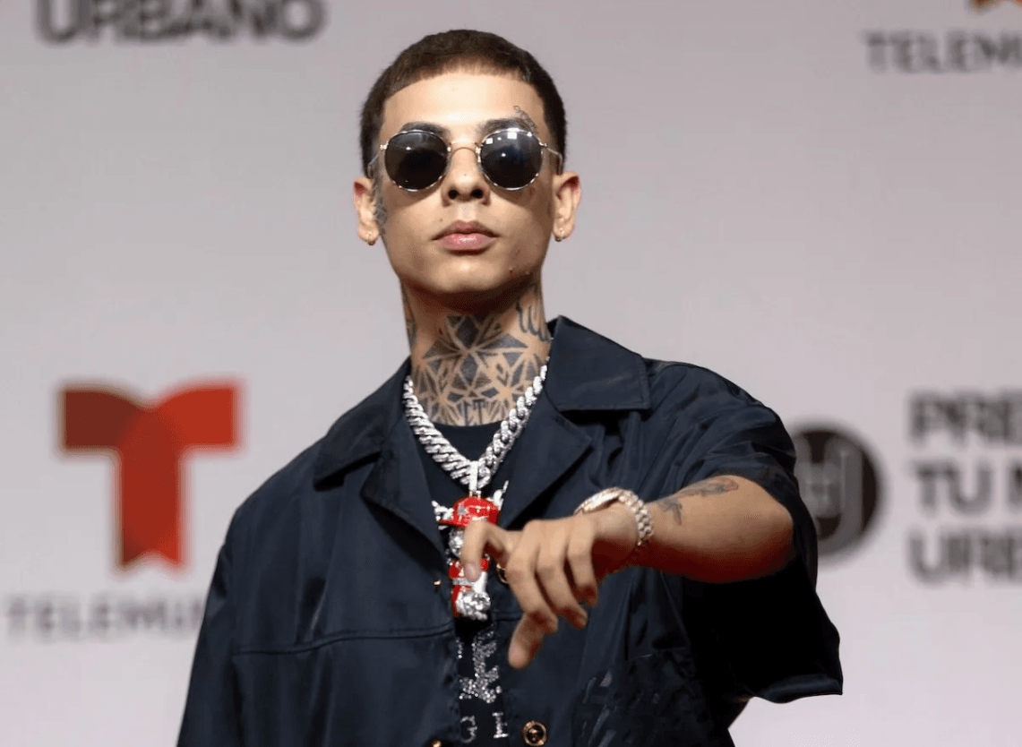 Subió Natanael Cano video cantando tras accidente