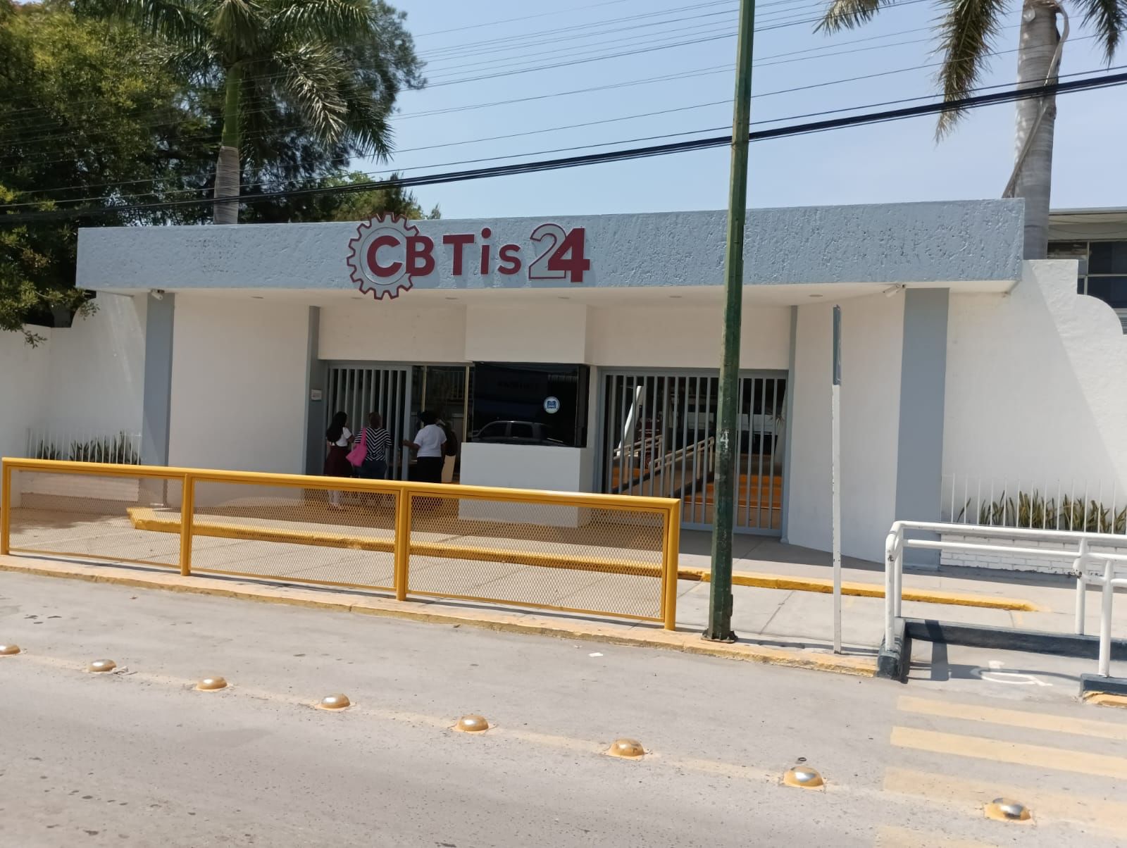 CBTis 24 suspendió clases por falla de luz, mañana regresan alumnos