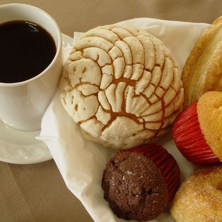 Sábado agradable y con antojo de café con pan