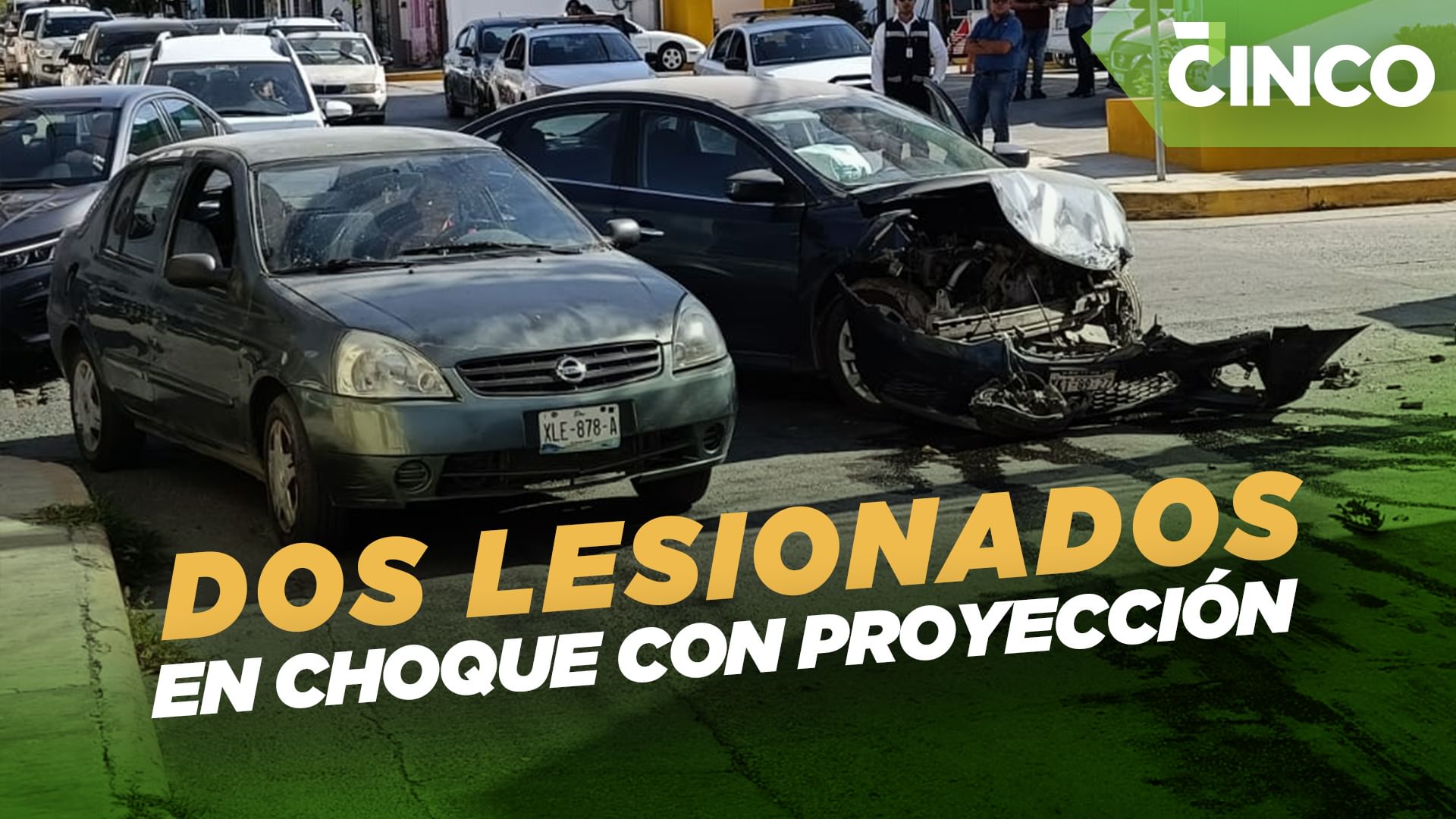 Dos lesionados en choque con proyección
