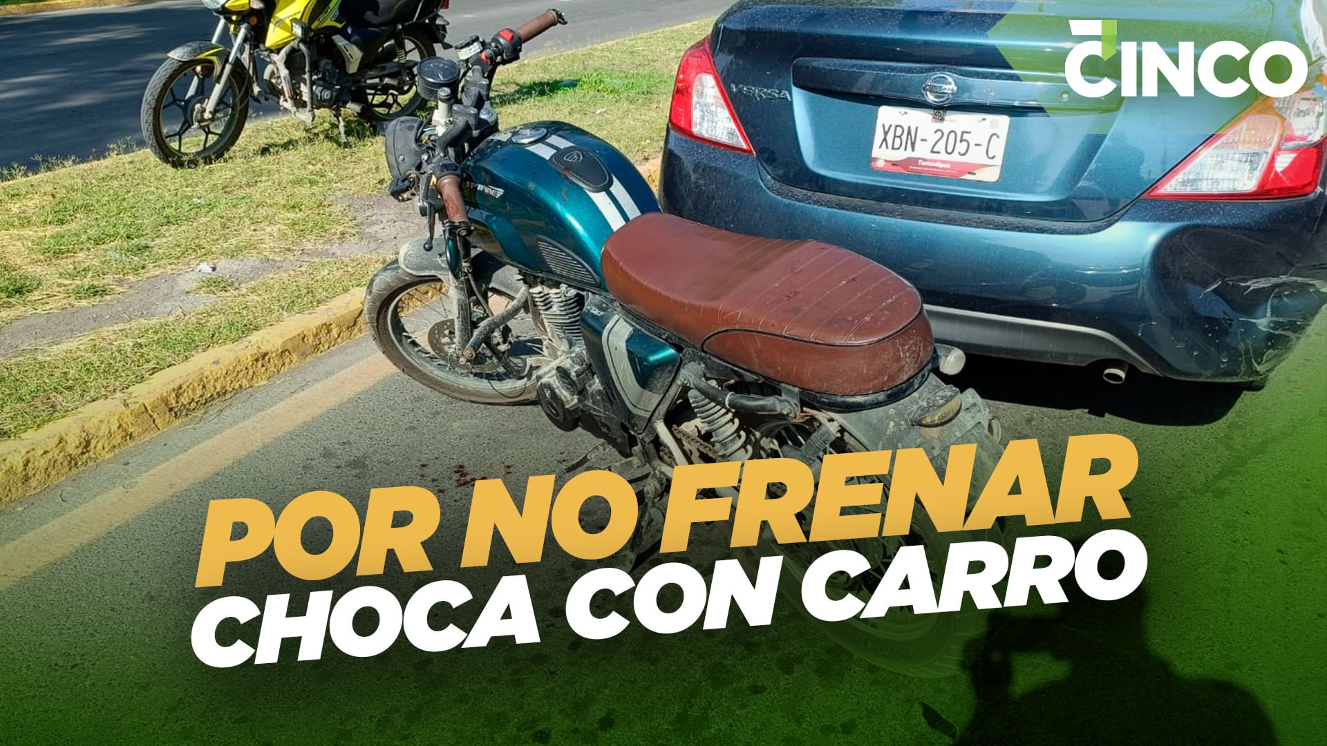 Por no frenar choca con carro