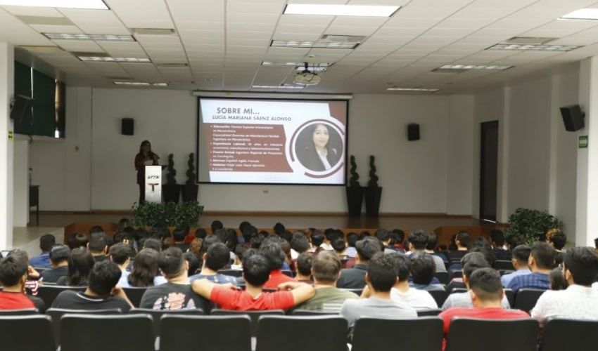 Comparte egresada de la UTTN experiencias de éxito con estudiantes de ...