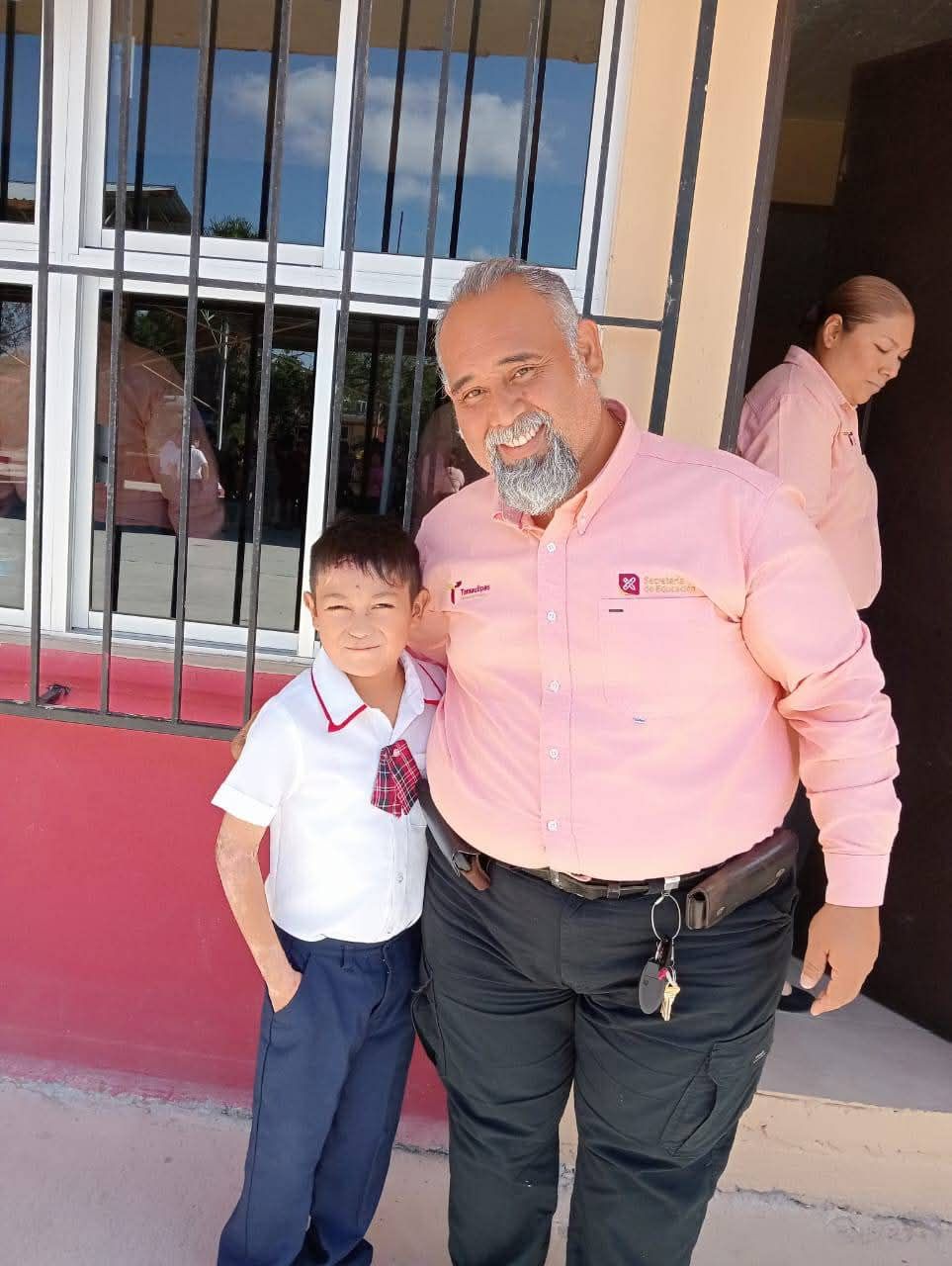 ¡Brayan Alexis se graduó de primaria!