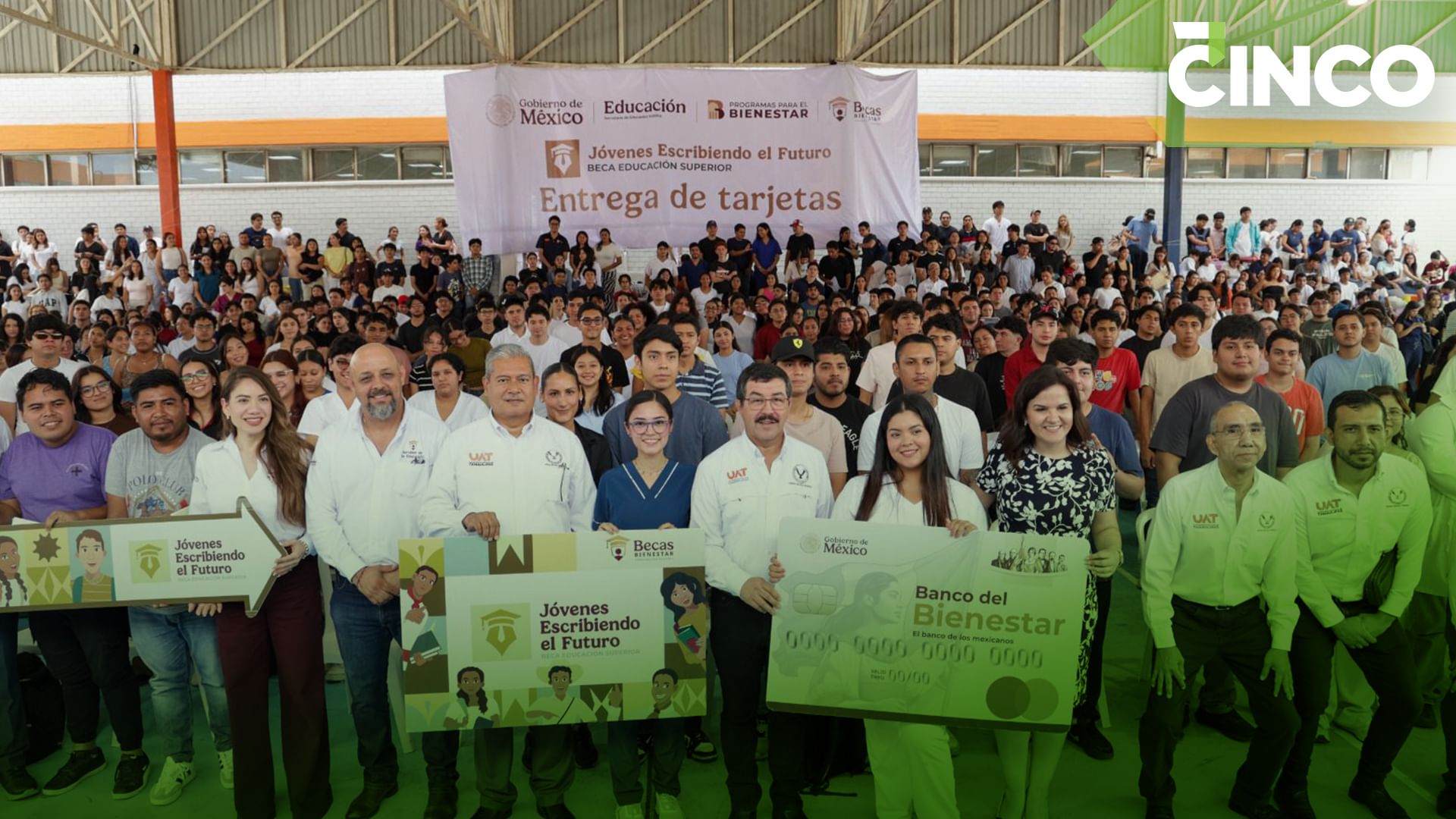 Encabeza el rector Dámaso Anaya entrega de becas a 493 estudiantes de ...