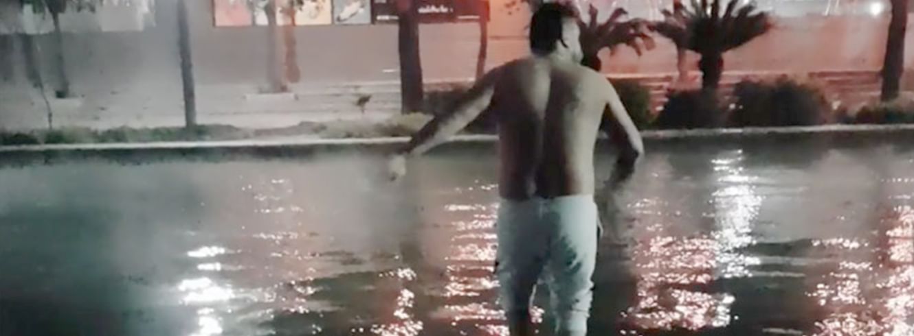 Regio desafía el frío en río de Paseo Santa Lucía