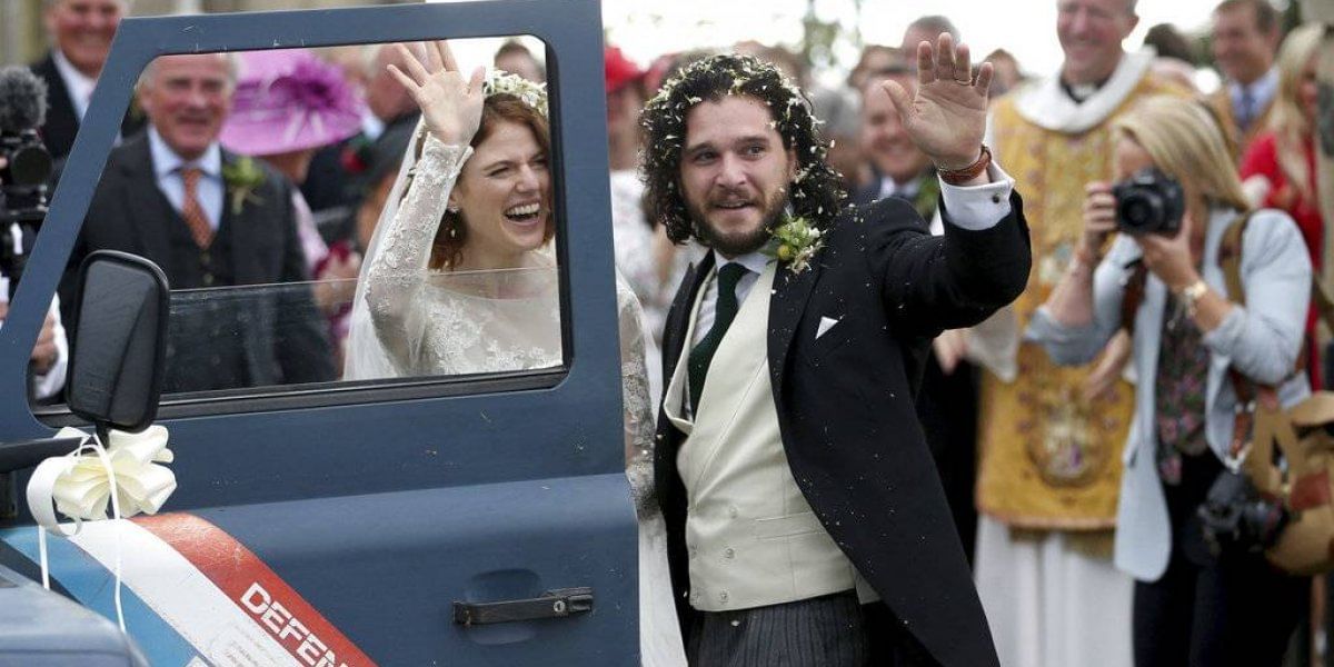 “Jon Snow” se casa con la “salvaje”