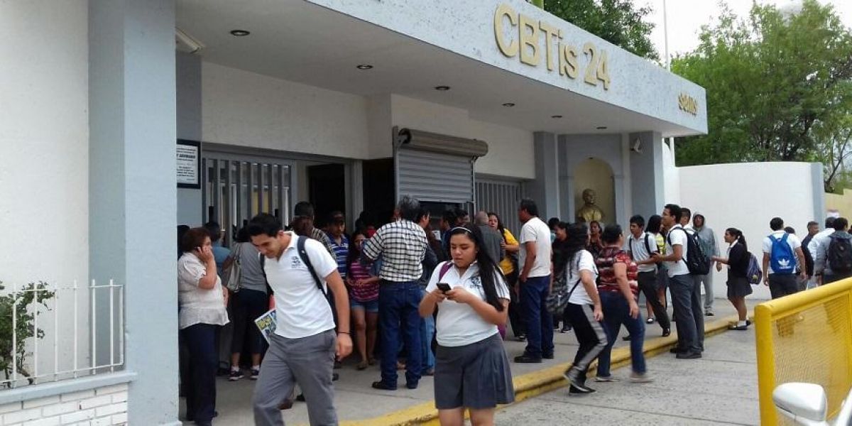 Suspenden clases en el Cbtis 24 por falta de agua