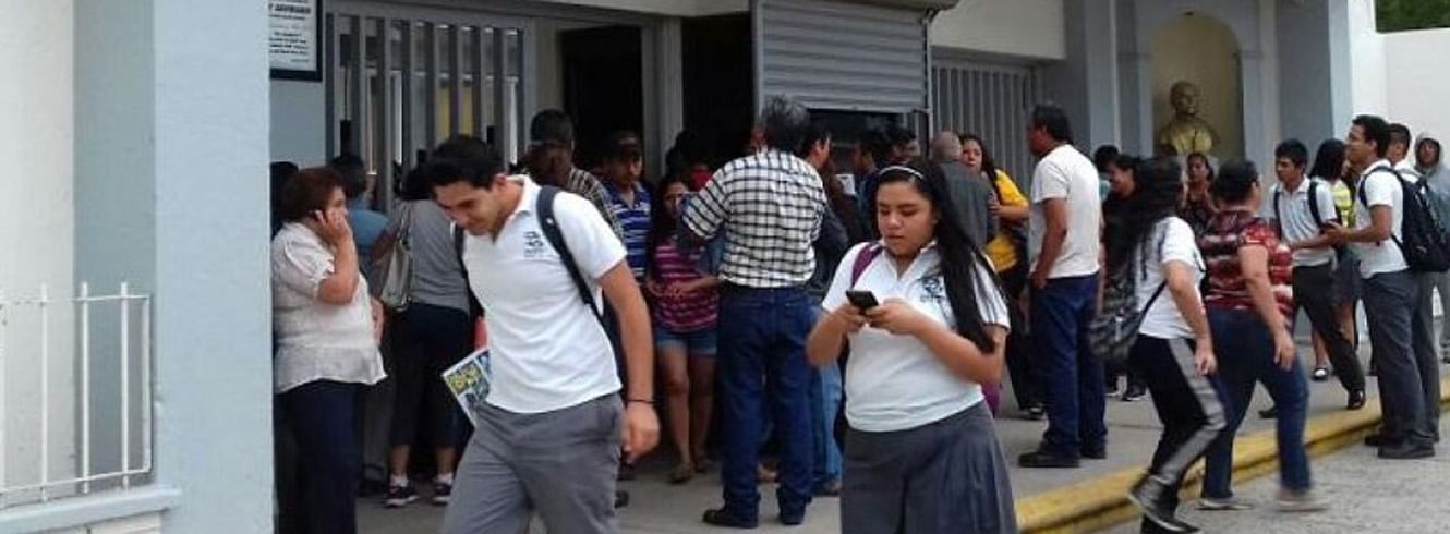 Mayoría de Cbtis y Cetis tienen sobredemanda