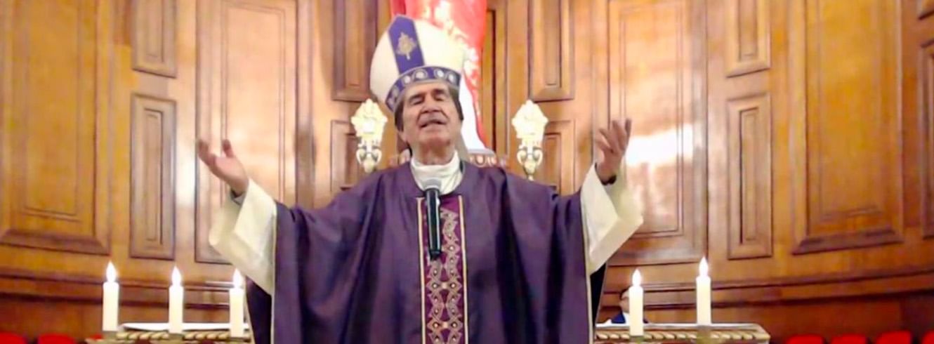 “Hay que orar, orar, orar...”: Obispo