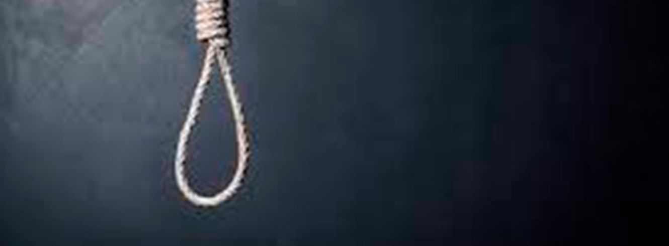 Se ahorca en su casa
