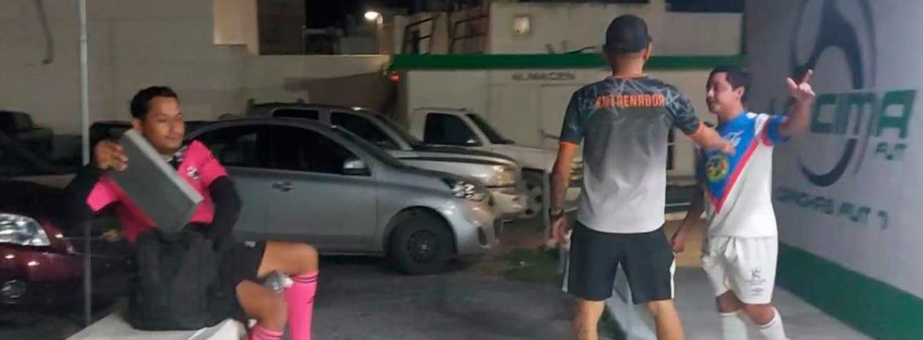 Insulta a árbitro y amenaza a reportero