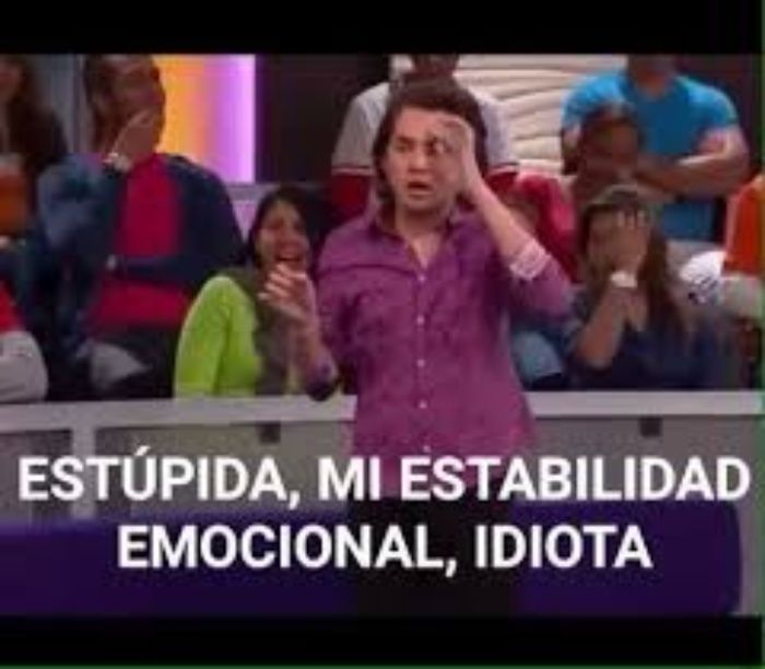“Estúpida, mi pelo, idiota”; así lucen Esteban y su hija