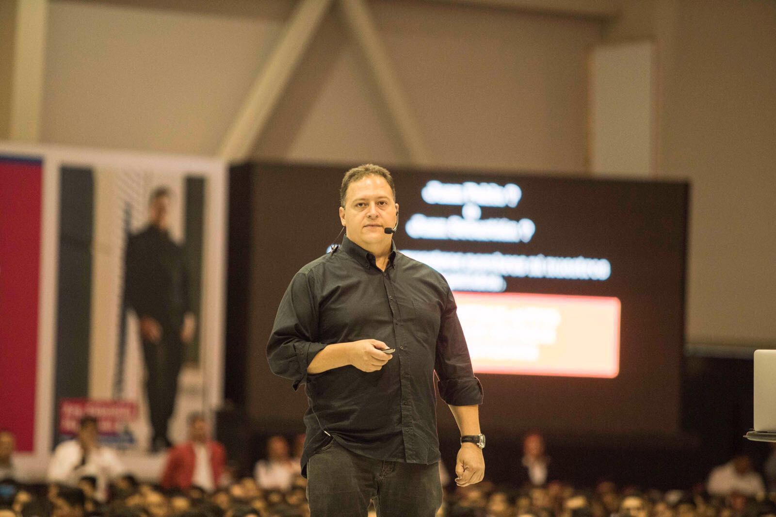 "El mundo del narco es de destrucción y muerte"