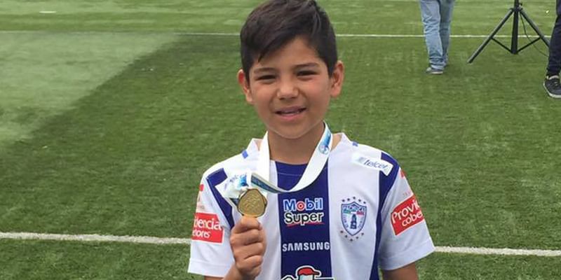 Danilo Rincón se corona con Pachuca