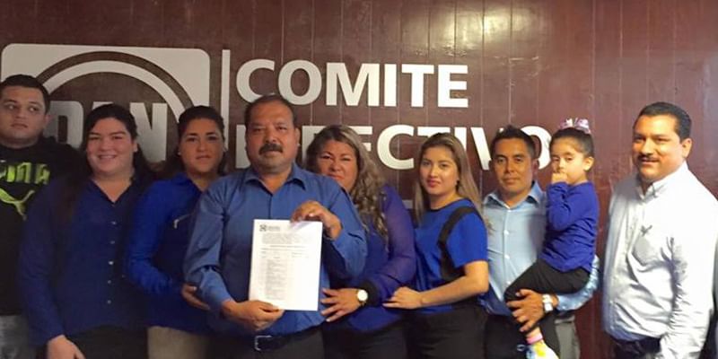 Clemente Gómez se registra como precandidato del PAN