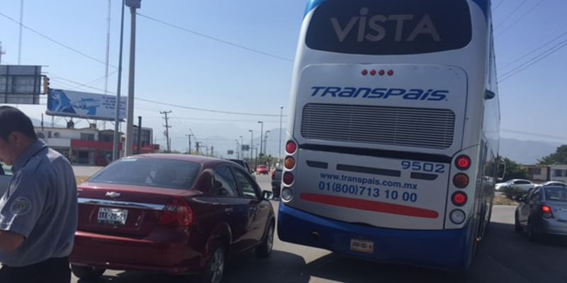 Transpais causa accidente vial